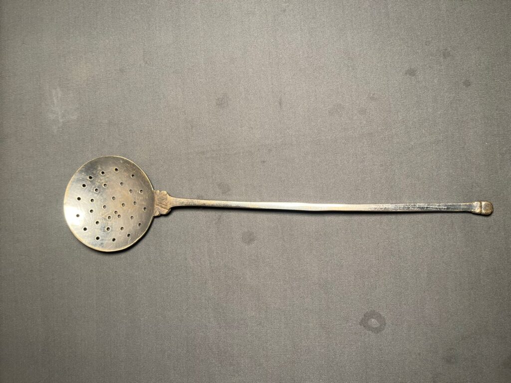Vintage brass ladle - Unique Antique Collection